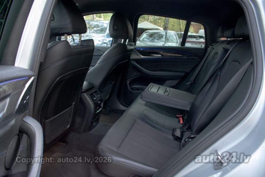 Grey BMW X4 2021 in Tallinn, with an engine capacity of 2.00 L and mileage of 99 thousand km for 41890 €, photo 5 on AUTOMOTO.COM.LV