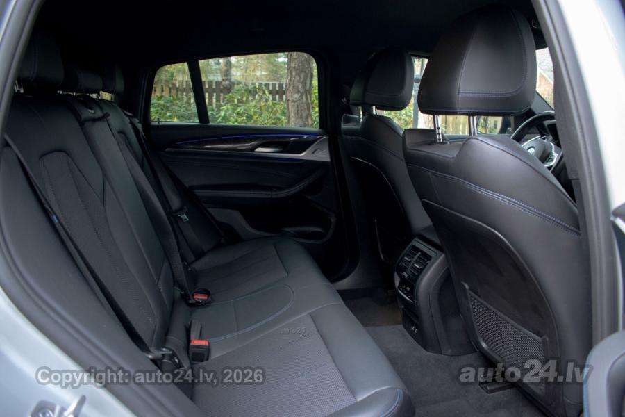 Grey BMW X4 2021 in Tallinn, with an engine capacity of 2.00 L and mileage of 99 thousand km for 41890 €, photo 13 on AUTOMOTO.COM.LV