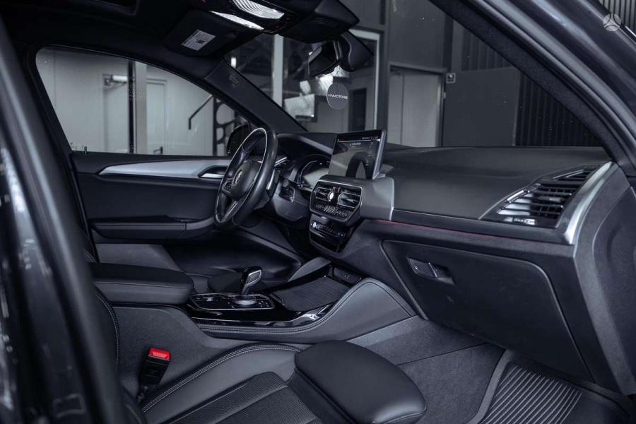 Grey BMW X4 2022 in Vilnius, with an engine capacity of 2.00 L and mileage of 22 thousand km for 38500 €, photo 27 on AUTOMOTO.COM.LV