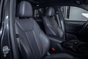 Grey BMW X4 2022 in Vilnius, with an engine capacity of 2.00 L and mileage of 22 thousand km for 38500 €, photo 28 on AUTOMOTO.COM.LV