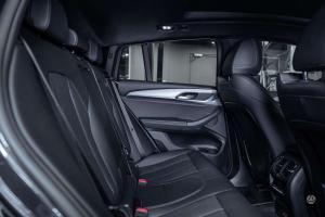 Grey BMW X4 2022 in Vilnius, with an engine capacity of 2.00 L and mileage of 22 thousand km for 38500 €, photo 32 on AUTOMOTO.COM.LV