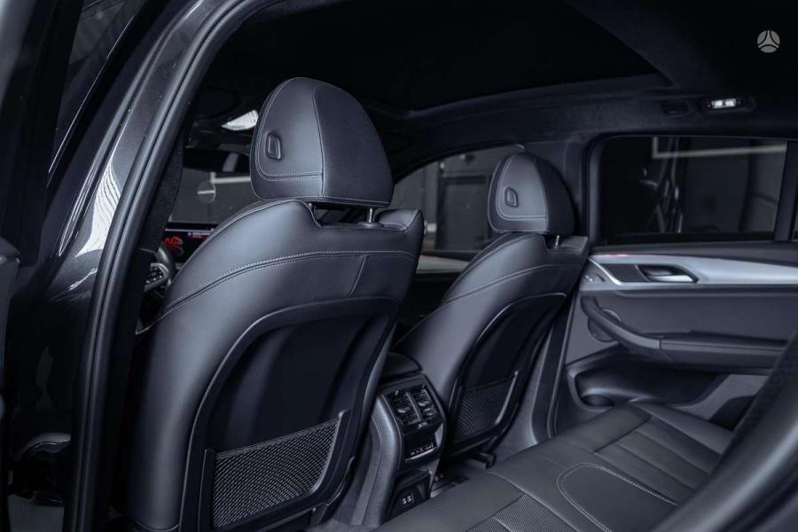 Grey BMW X4 2022 in Vilnius, with an engine capacity of 2.00 L and mileage of 22 thousand km for 38500 €, photo 34 on AUTOMOTO.COM.LV