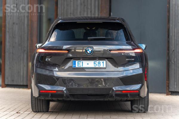 BMW X4 2022 Rīga vietnē Pelēks BMW X4 2022 Rīga, ar dzinēja tilpumu 3.00 L un nobraukumu 23 tūkst. km par 47500 €, foto 6 vietnē AUTOMOTO.COM.LV