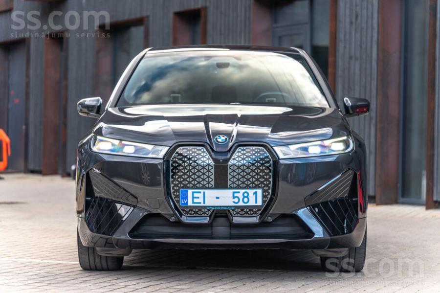 Pelēks BMW X4 2022 Rīga, ar dzinēja tilpumu 3.00 L un nobraukumu 23 tūkst. km par 47500 €, foto 8 vietnē AUTOMOTO.COM.LV
