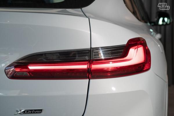 Pelēks BMW X4 2023 Kauņa, ar dzinēja tilpumu 2.00 L un nobraukumu 48 tūkst. km par 44771 €, foto 7 vietnē AUTOMOTO.COM.LV
