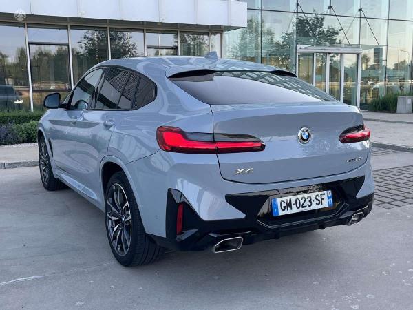 Grey BMW X4 2023 in Vilnius, with an engine capacity of 2.00 L and mileage of 289 thousand km for 33900 €, photo 2 on AUTOMOTO.COM.LV