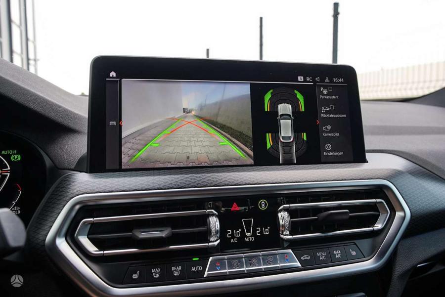 Grey BMW X4 2023 in Kaunas, with an engine capacity of 2.00 L and mileage of 185 thousand km for 36950 €, photo 22 on AUTOMOTO.COM.LV