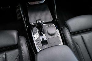 Grey BMW X4 2023 in Kaunas, with an engine capacity of 2.00 L and mileage of 185 thousand km for 36950 €, photo 23 on AUTOMOTO.COM.LV