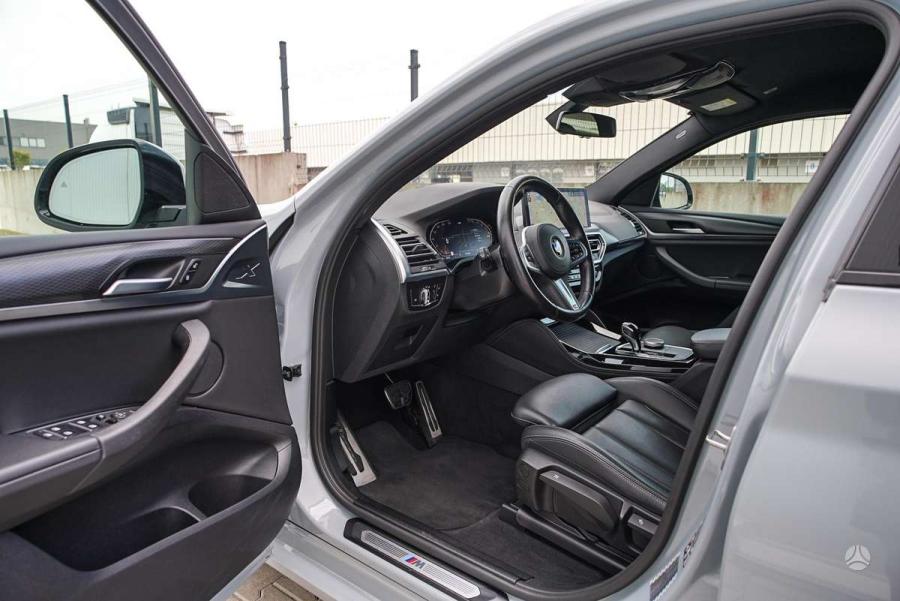 Grey BMW X4 2023 in Kaunas, with an engine capacity of 2.00 L and mileage of 185 thousand km for 36950 €, photo 28 on AUTOMOTO.COM.LV