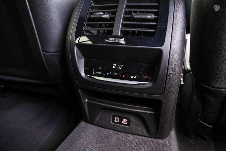 Grey BMW X4 2023 in Kaunas, with an engine capacity of 2.00 L and mileage of 185 thousand km for 36950 €, photo 37 on AUTOMOTO.COM.LV