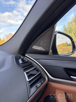 Grey BMW X4 2023 in Riga, with an engine capacity of 2.00 L and mileage of 49 thousand km for 43000 €, photo 8 on AUTOMOTO.COM.LV