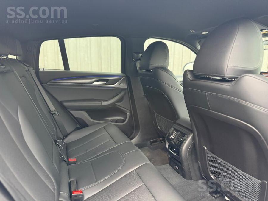 Grey BMW X4 2023 in Jelgava, with an engine capacity of 2.00 L and mileage of 0 thousand km for 42900 €, photo 10 on AUTOMOTO.COM.LV