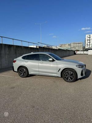 Grey BMW X4 2024 in Vilnius, with an engine capacity of 2.00 L and mileage of 25 thousand km for 49500 €, photo 5 on AUTOMOTO.COM.LV