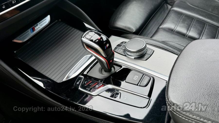 Grey BMW X4 2020 in Tallinn, with an engine capacity of 3.00 L and mileage of 101 thousand km for 37000 €, photo 14 on AUTOMOTO.COM.LV