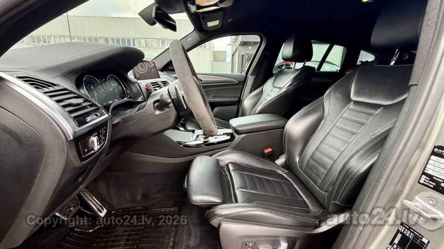Grey BMW X4 2020 in Tallinn, with an engine capacity of 3.00 L and mileage of 101 thousand km for 37000 €, photo 15 on AUTOMOTO.COM.LV