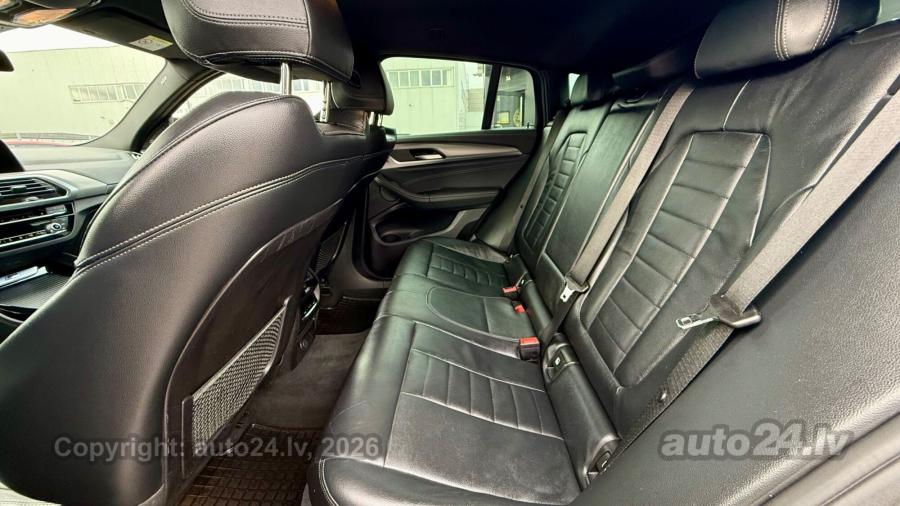 Grey BMW X4 2020 in Tallinn, with an engine capacity of 3.00 L and mileage of 101 thousand km for 37000 €, photo 17 on AUTOMOTO.COM.LV