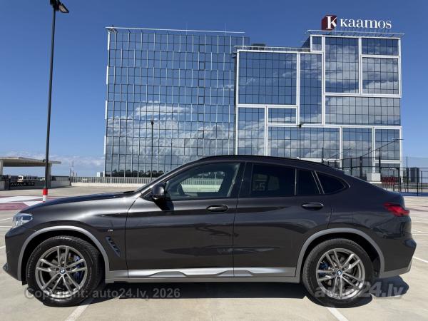 Pelēks BMW X4 2020 Tallina, ar dzinēja tilpumu 2.00 L un nobraukumu 58 tūkst. km par 39999 €, foto 1 vietnē AUTOMOTO.COM.LV