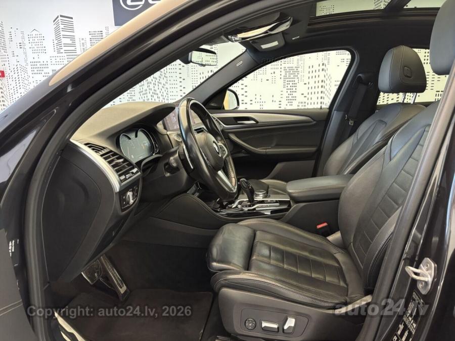 Grey BMW X4 2019 in Tallinn, with an engine capacity of 3.00 L and mileage of 139 thousand km for 32900 €, photo 18 on AUTOMOTO.COM.LV