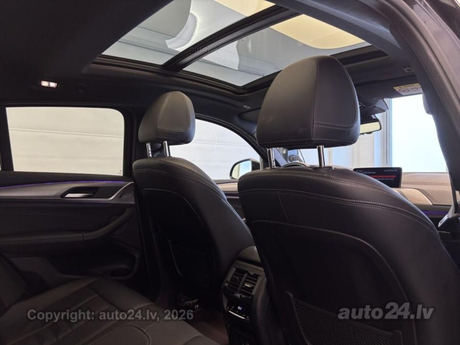 Grey BMW X4 2019 in Tallinn, with an engine capacity of 3.00 L and mileage of 139 thousand km for 32900 €, photo 19 on AUTOMOTO.COM.LV