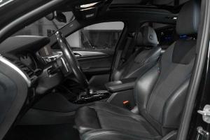 Black BMW x4-m 2019 in Riga, with an engine capacity of 2.99 L and mileage of 156 thousand km for 33900 €, photo 8 on AUTOMOTO.COM.LV