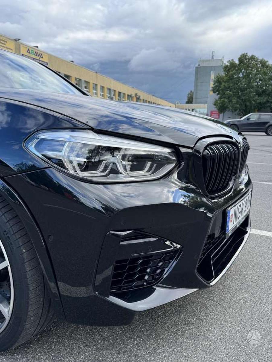 Черный БМВ x4-m 2020 в Шяуляй, объемом двигателя 3.00 л и пробегом 98 тыс. км за 33000 €, фото 4 на AUTOMOTO.COM.LV