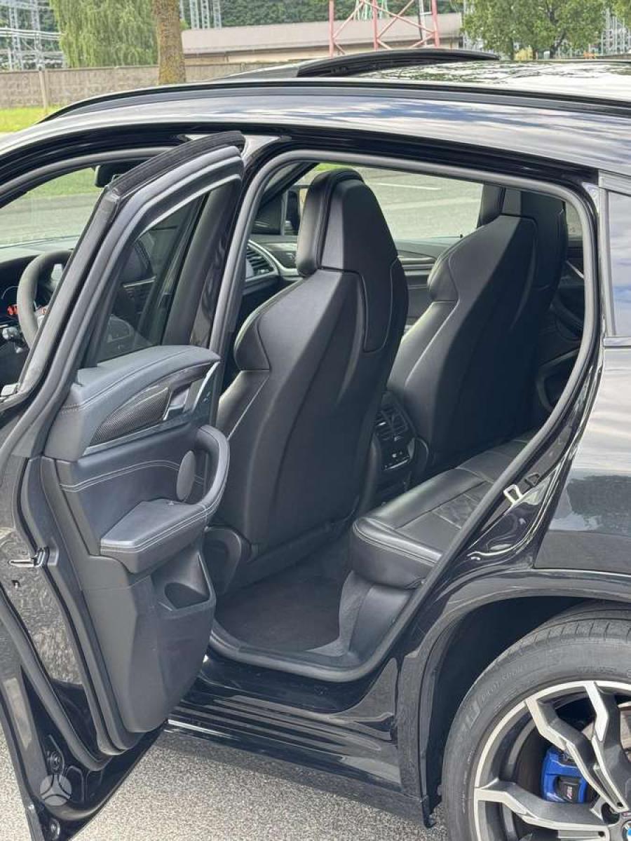 Черный БМВ x4-m 2020 в Шяуляй, объемом двигателя 3.00 л и пробегом 98 тыс. км за 33000 €, фото 15 на AUTOMOTO.COM.LV