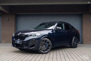 Black BMW x4-m 2021 in Marijampole, with an engine capacity of 3.00 L and mileage of 110 thousand km for 45950 €, photo 5 on AUTOMOTO.COM.LV