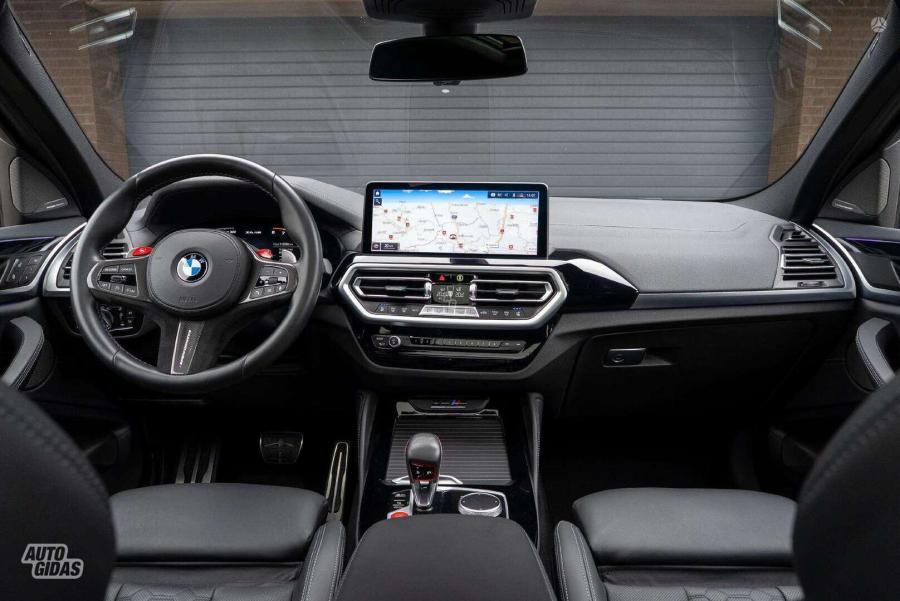 Black BMW x4-m 2021 in Marijampole, with an engine capacity of 3.00 L and mileage of 110 thousand km for 45950 €, photo 17 on AUTOMOTO.COM.LV