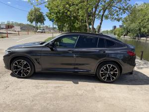 Black BMW x4-m 2021 in Klaipeda, with an engine capacity of 3.00 L and mileage of 52 thousand km for 45888 €, photo 9 on AUTOMOTO.COM.LV