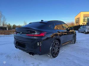 Black BMW x4-m 2024 in Kaunas, with an engine capacity of 2.99 L and mileage of 19 thousand km for 63000 €, photo 3 on AUTOMOTO.COM.LV