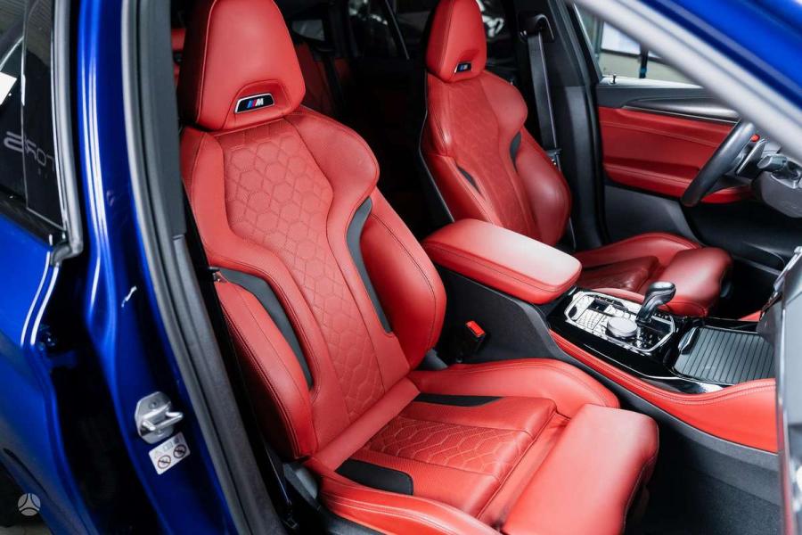 Синий БМВ x4-m 2024 в Вильнюс, объемом двигателя 2.99 л и пробегом 27 тыс. км за 69999 €, фото 28 на AUTOMOTO.COM.LV