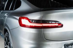 Grey BMW x4-m 2020 in Vilnius, with an engine capacity of 2.99 L and mileage of 87 thousand km for 39999 €, photo 17 on AUTOMOTO.COM.LV