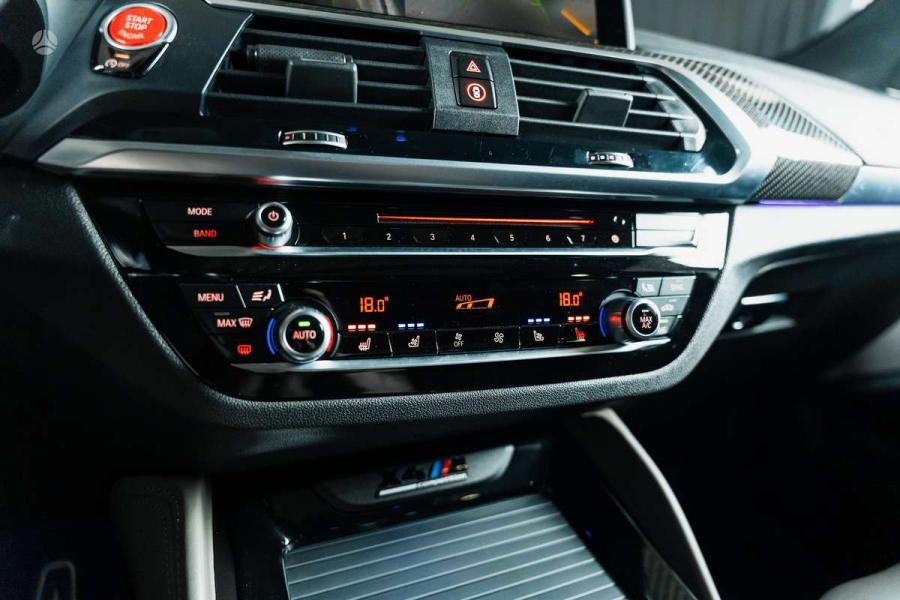 Grey BMW x4-m 2020 in Vilnius, with an engine capacity of 2.99 L and mileage of 87 thousand km for 39999 €, photo 29 on AUTOMOTO.COM.LV