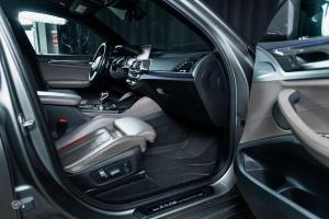 Grey BMW x4-m 2020 in Vilnius, with an engine capacity of 2.99 L and mileage of 87 thousand km for 39999 €, photo 30 on AUTOMOTO.COM.LV