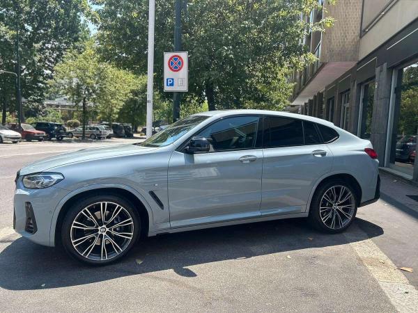 Pelēks BMW x4-m 2021 Viļņa, ar dzinēja tilpumu 0.00 L un nobraukumu 83 tūkst. km par 39950 €, foto  vietnē AUTOMOTO.COM.LV