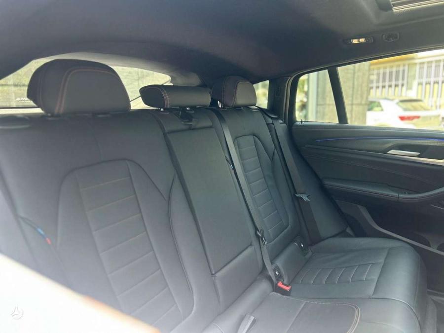 Pelēks BMW x4-m 2021 Viļņa, ar dzinēja tilpumu 0.00 L un nobraukumu 83 tūkst. km par 39950 €, foto 9 vietnē AUTOMOTO.COM.LV