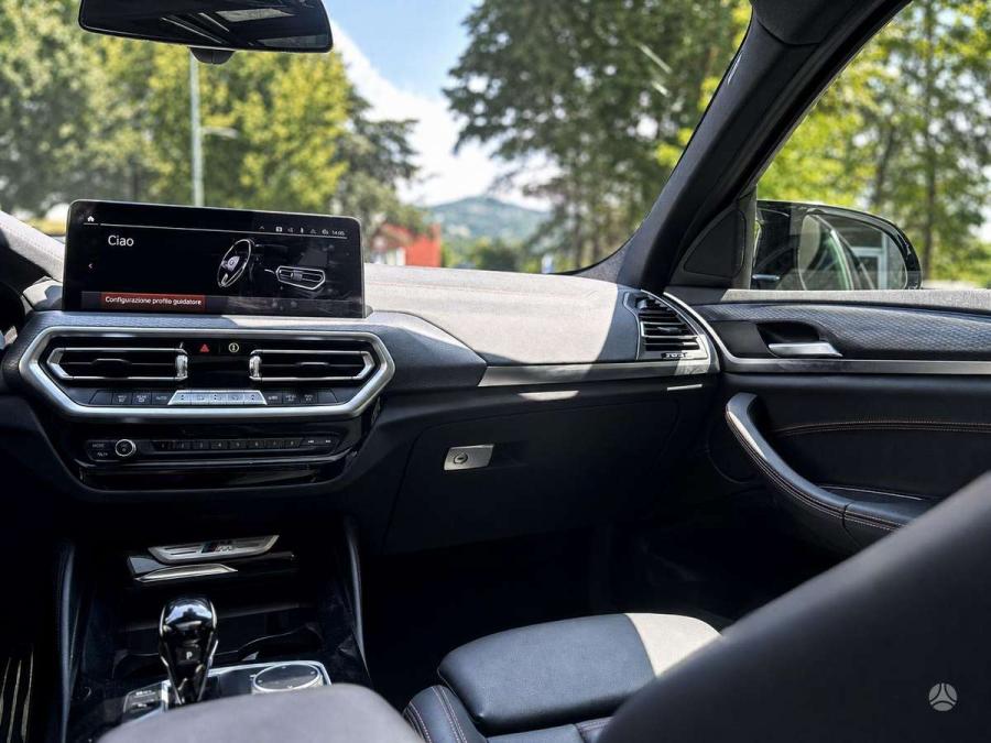 Серый БМВ x4-m 2021 в Вильнюс, объемом двигателя 2.99 л и пробегом 79 тыс. км за 48500 €, фото 9 на AUTOMOTO.COM.LV