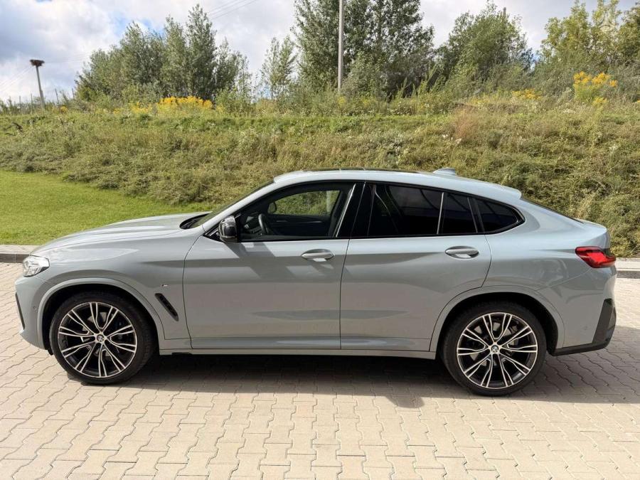 Grey BMW x4-m 2021 in Vilnius, with an engine capacity of 2.99 L and mileage of 82 thousand km for 42000 €, photo 11 on AUTOMOTO.COM.LV
