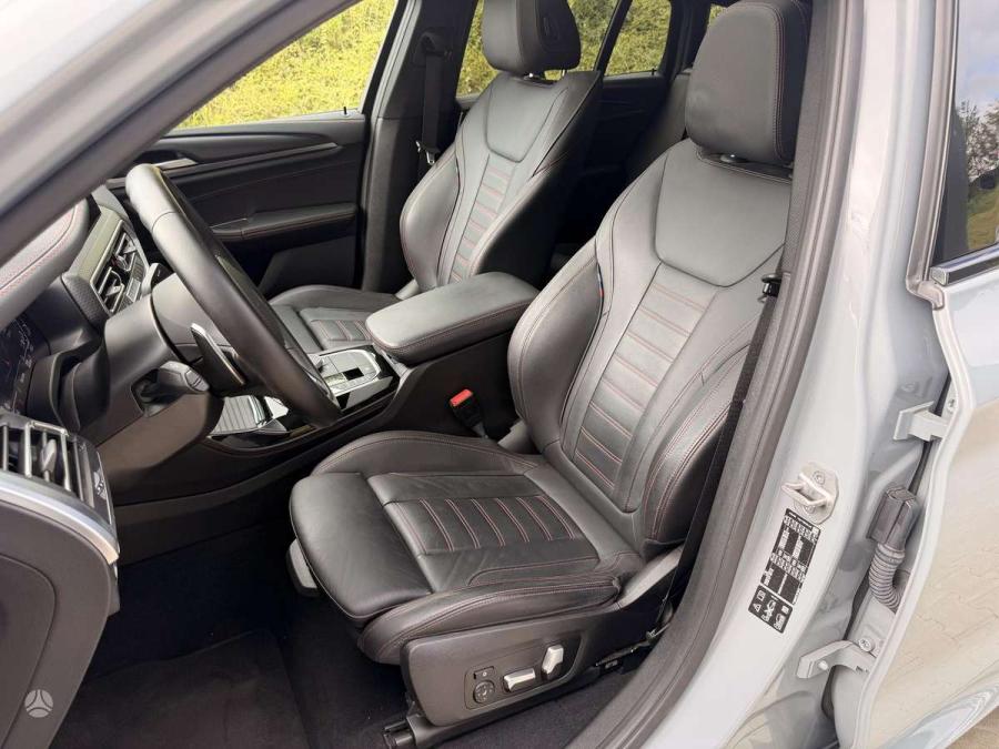 Grey BMW x4-m 2021 in Vilnius, with an engine capacity of 2.99 L and mileage of 82 thousand km for 42000 €, photo 22 on AUTOMOTO.COM.LV