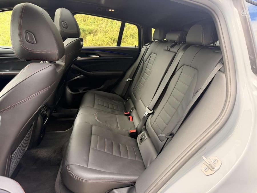 Grey BMW x4-m 2021 in Vilnius, with an engine capacity of 2.99 L and mileage of 82 thousand km for 42000 €, photo 28 on AUTOMOTO.COM.LV