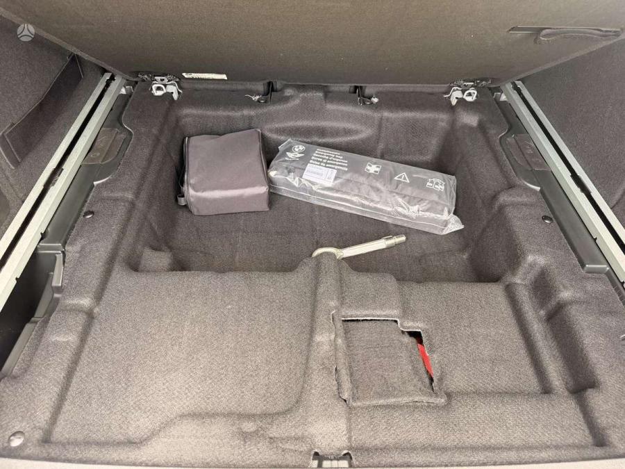 Grey BMW x4-m 2021 in Vilnius, with an engine capacity of 2.99 L and mileage of 82 thousand km for 42000 €, photo 30 on AUTOMOTO.COM.LV