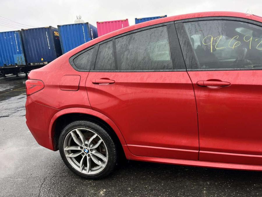 Red BMW x4-m 2017 in Siauliai, with an engine capacity of 2.98 L and mileage of 150 thousand km for 14508 €, photo 7 on AUTOMOTO.COM.LV