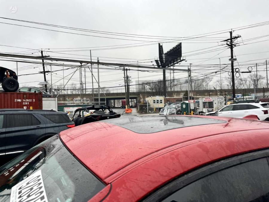 Red BMW x4-m 2017 in Siauliai, with an engine capacity of 2.98 L and mileage of 150 thousand km for 14508 €, photo 15 on AUTOMOTO.COM.LV