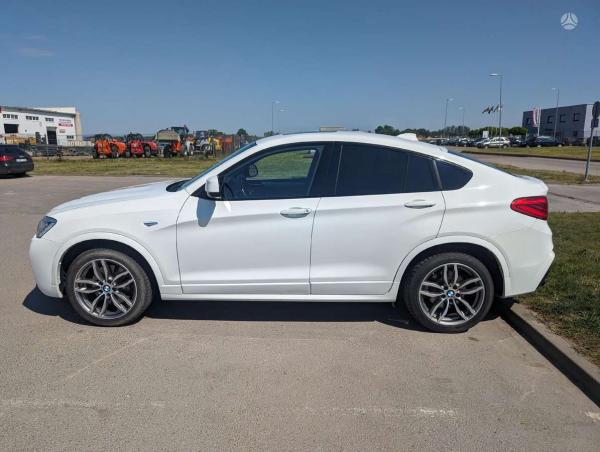 Balts BMW x4-m 2017 Kalvarija, ar dzinēja tilpumu 2.98 L un nobraukumu 124 tūkst. km par 22500 €, foto 9 vietnē AUTOMOTO.COM.LV