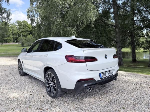 Белый БМВ x4-m 2018 в Тарту, объемом двигателя 3.00 л и пробегом 110 тыс. км за 37000 €, фото 3 на AUTOMOTO.COM.LV