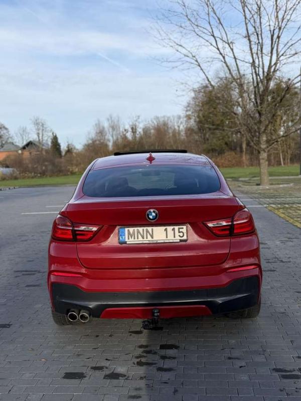 Red BMW X4 2015 in Kaunas, with an engine capacity of 2.99 L and mileage of 265 thousand km for 17250 €, photo 6 on AUTOMOTO.COM.LV