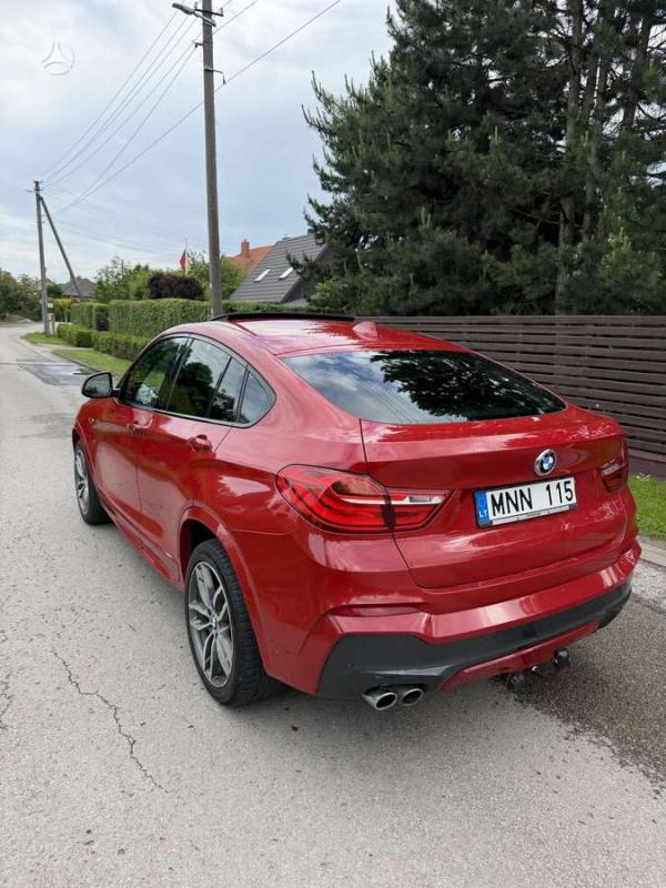 Red BMW X4 2016 in Kaunas, with an engine capacity of 2.99 L and mileage of 265 thousand km for 15999 €, photo 10 on AUTOMOTO.COM.LV