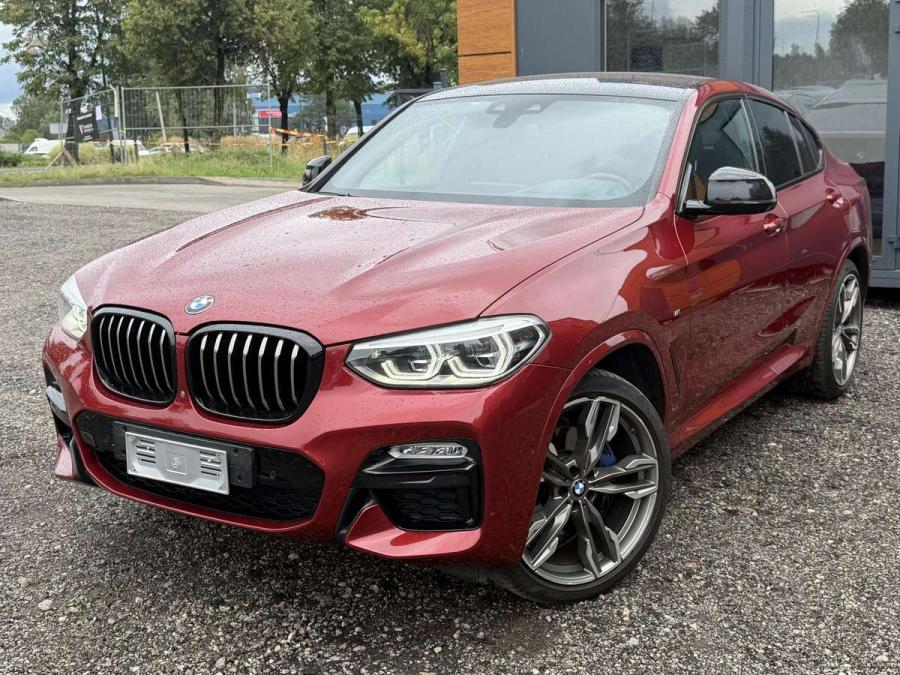 Red BMW X4 2018 in Kaunas, with an engine capacity of 3.00 L and mileage of 114 thousand km for 26900 €, photo 3 on AUTOMOTO.COM.LV