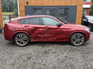 Red BMW X4 2018 in Kaunas, with an engine capacity of 3.00 L and mileage of 114 thousand km for 26900 €, photo 9 on AUTOMOTO.COM.LV