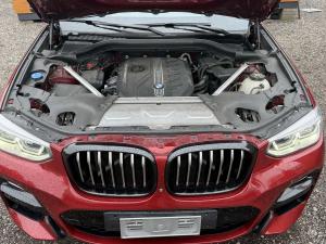 Red BMW X4 2018 in Kaunas, with an engine capacity of 3.00 L and mileage of 114 thousand km for 26900 €, photo 16 on AUTOMOTO.COM.LV